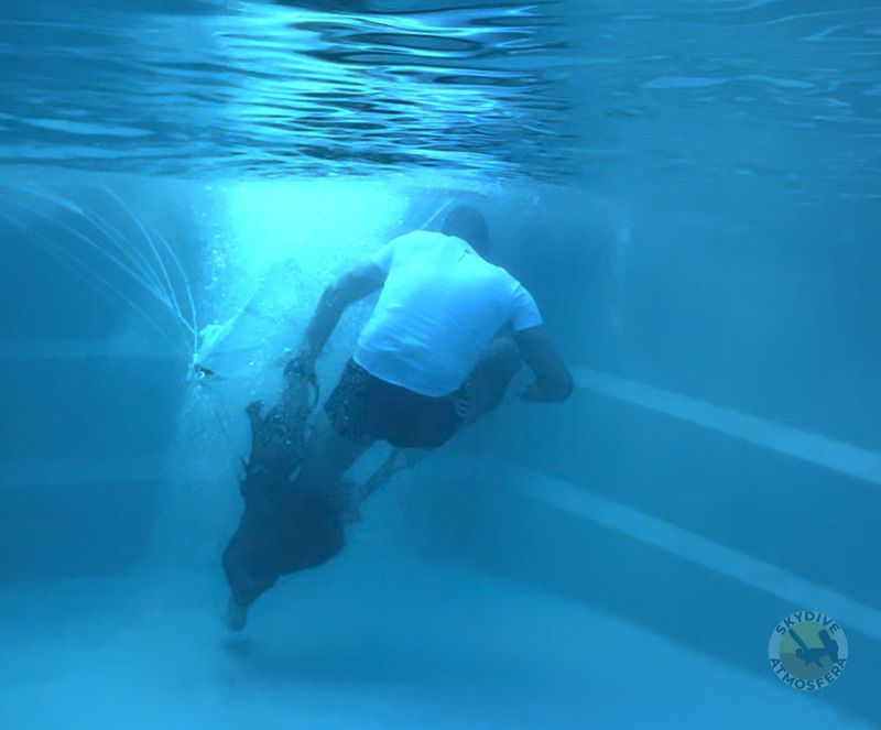 Live Water Training water training - Skydive Atmosfera